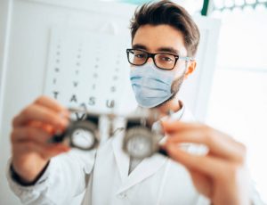 Kas jāzina dodoties uz redzes pārbaudi? | Redzes pārbaude